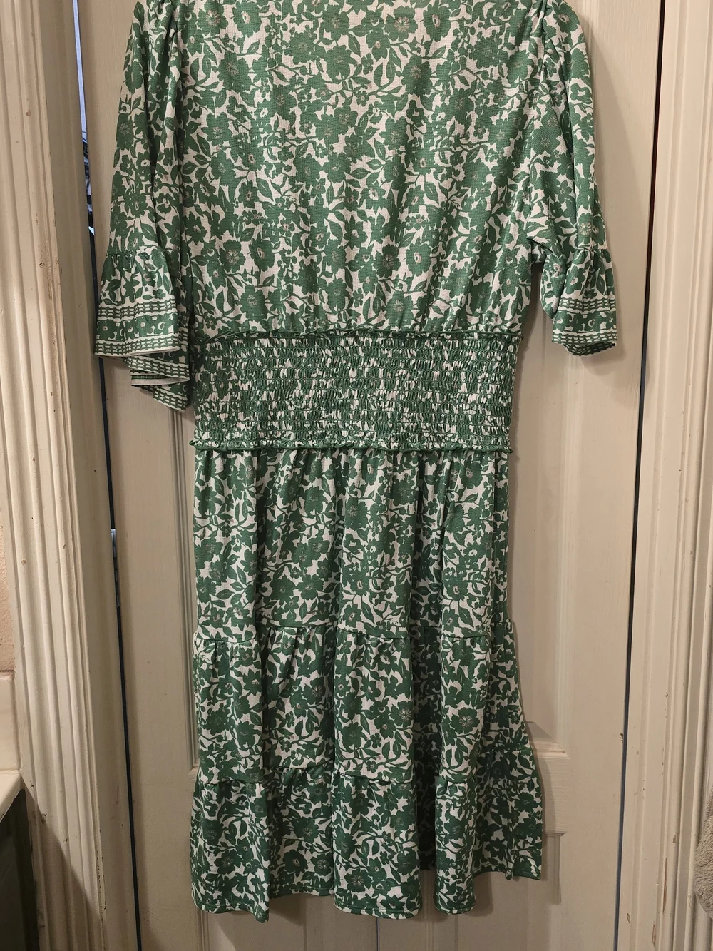Max Studio | Dresses | Max Studio Green And White Floral Midi Dress ...